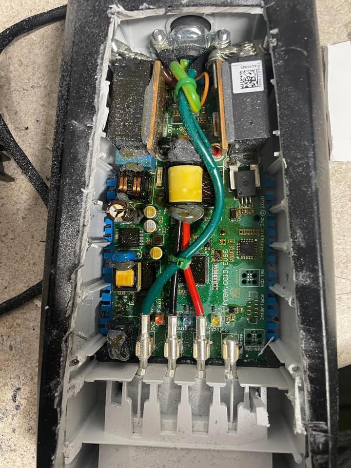 Ford Mobile Charger Internal View | Ford Lightning Forum For F-150 ...