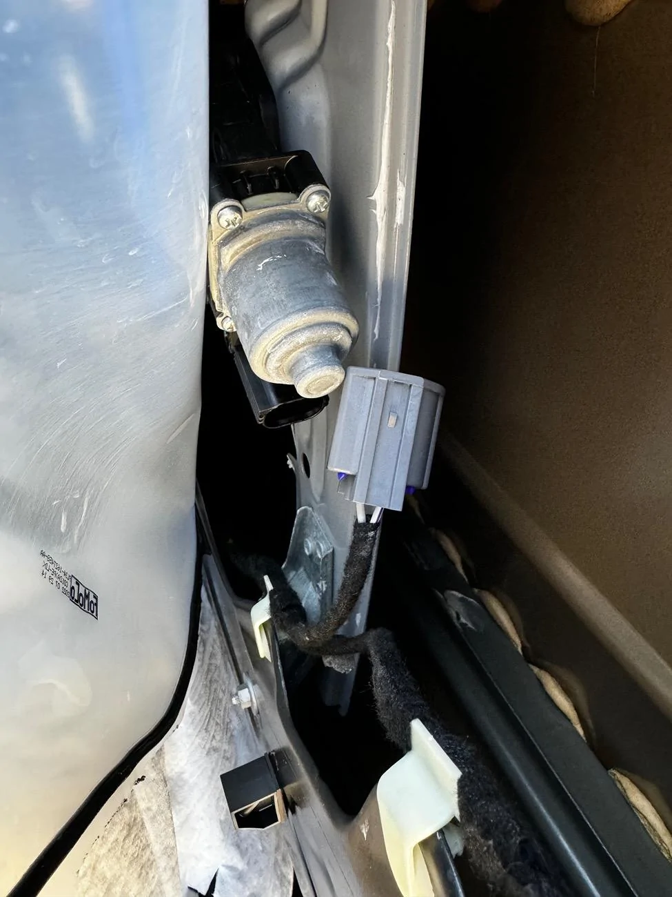 Rear window stuck won’t go back up | Ford Lightning Forum For F-150 ...