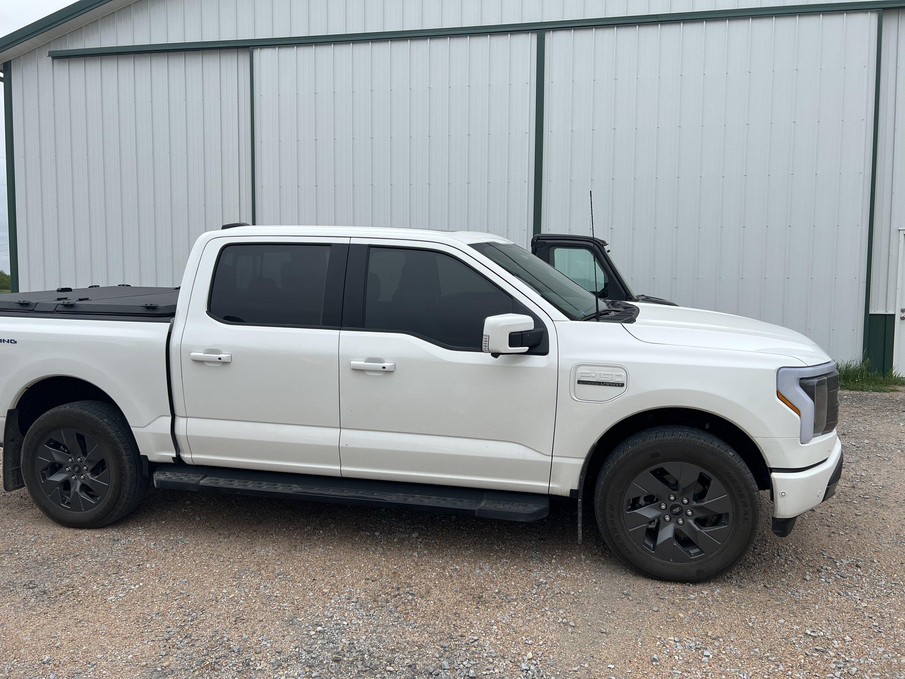 Anyone install Diamondback tonneau cover on Lightning? | Ford Lightning ...