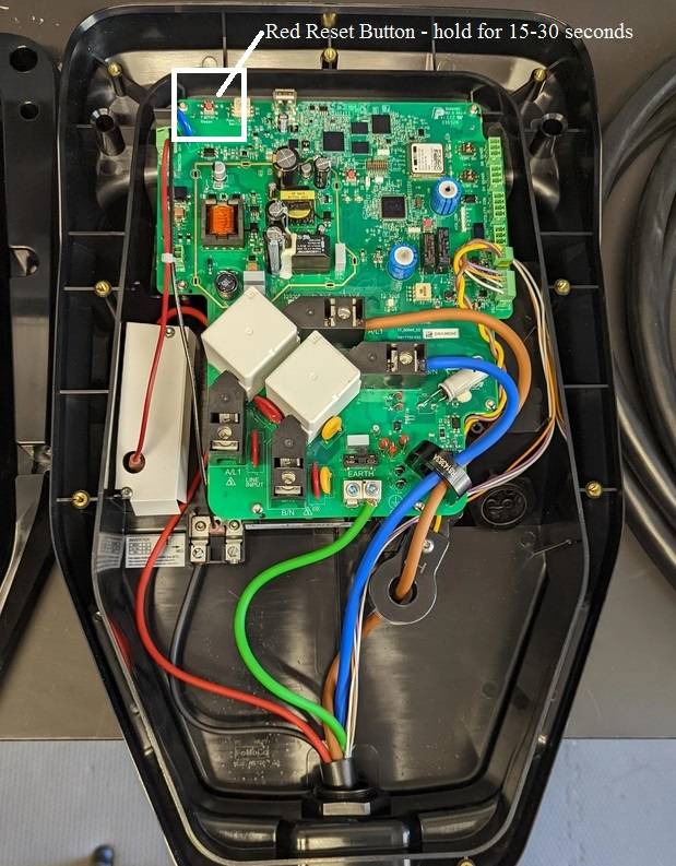 Ford Charge Station Pro keeps crashing when it reaches charging level ...