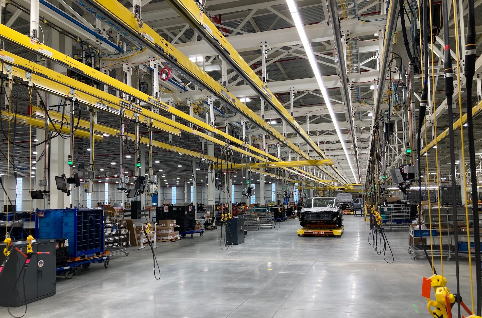 Electric F-150 Lightning is so popular Ford started building another ...