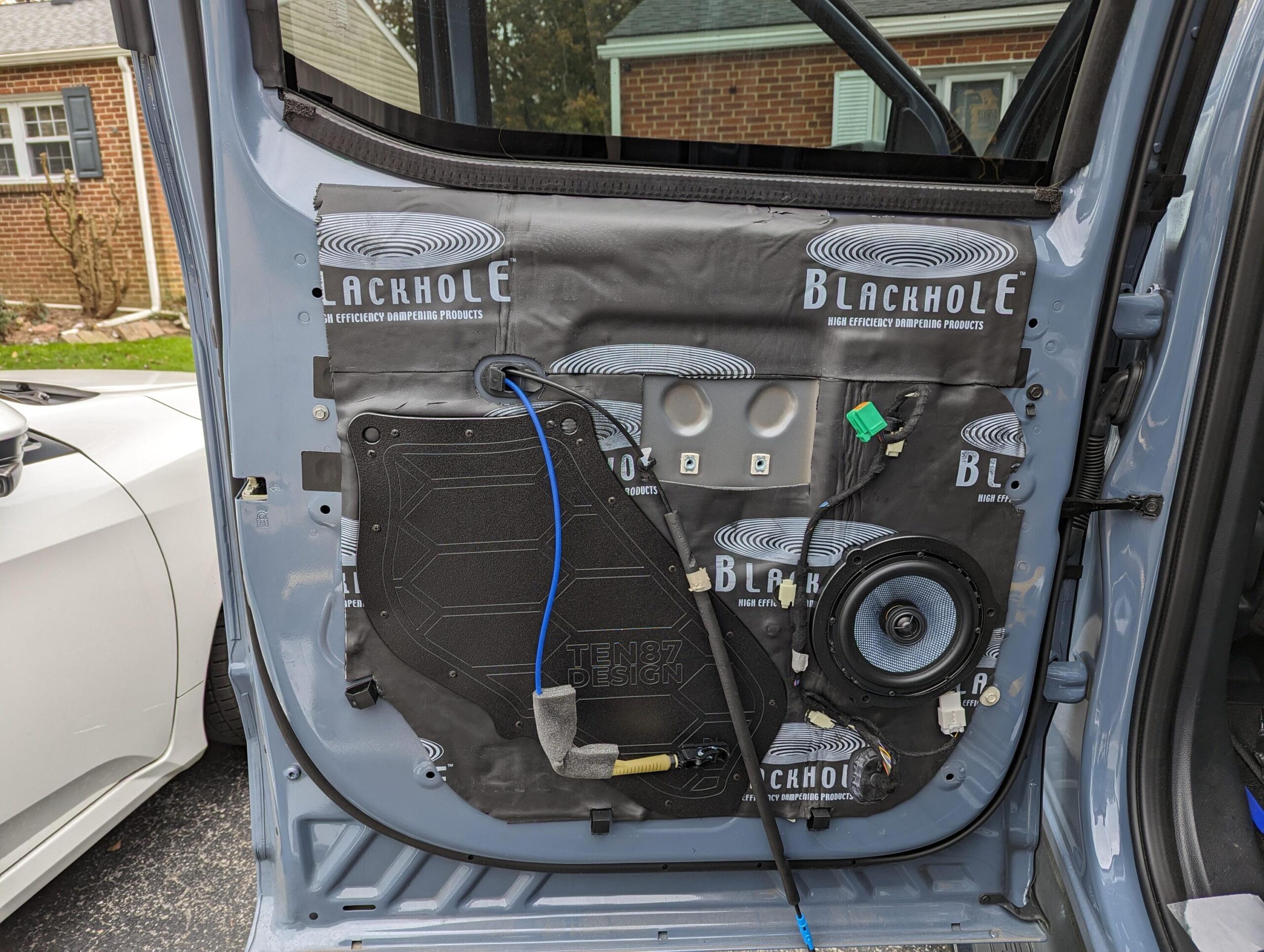 Sounds Good Stereo Upgrade - Base XLT system | Ford Lightning Forum For ...