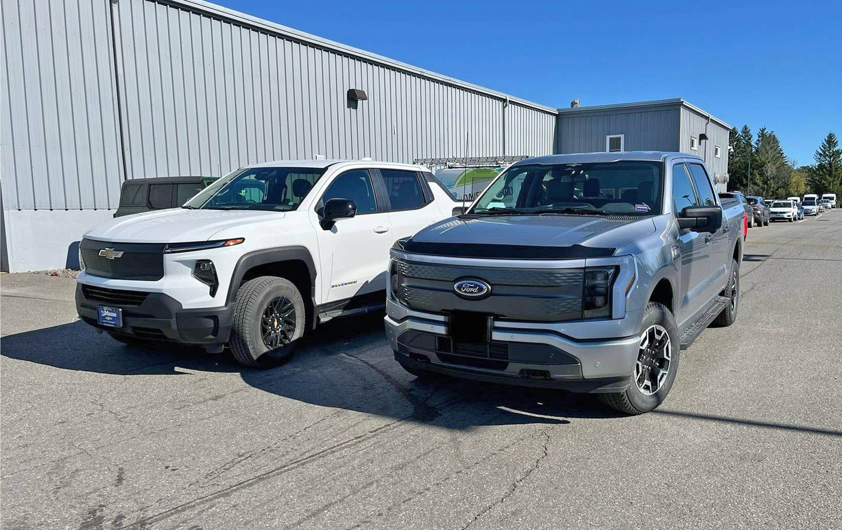 Real Highway Efficiency Comparison: Lightning SR vs. Silverado EV ...
